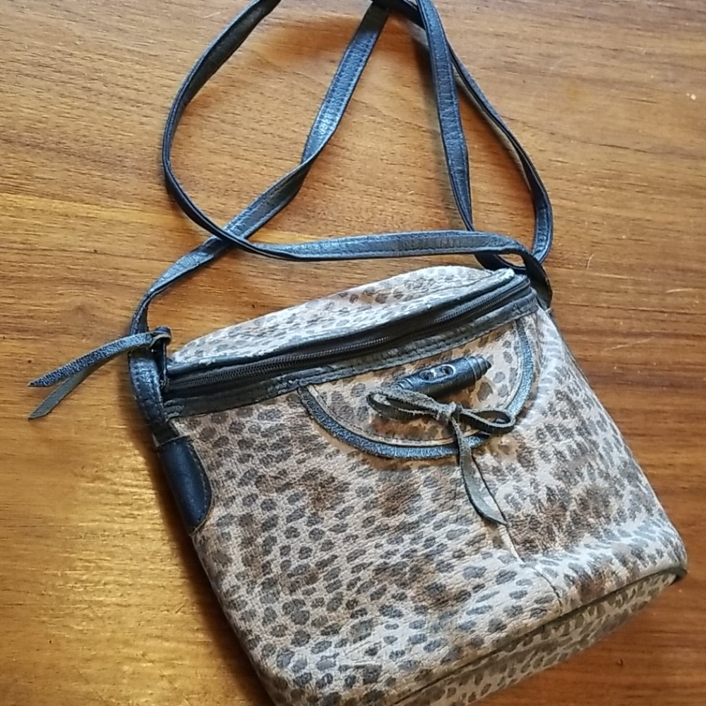 Richmark Super Worn..Vintage Beauty! - Gem